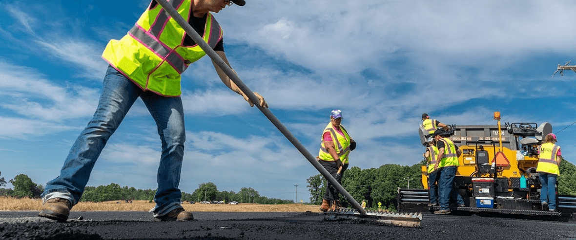 Summer Construction Safety Tips | The Cat Rental Store